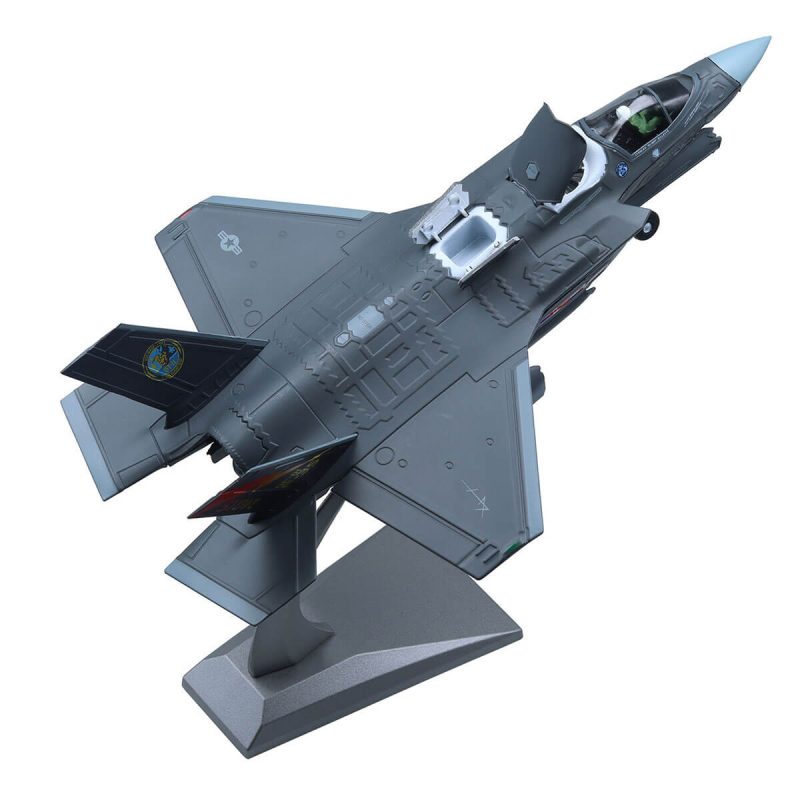 1/72 F35B Lightning II Attack Fighter Plane Military Diecast Plane Model - Udnor Bay